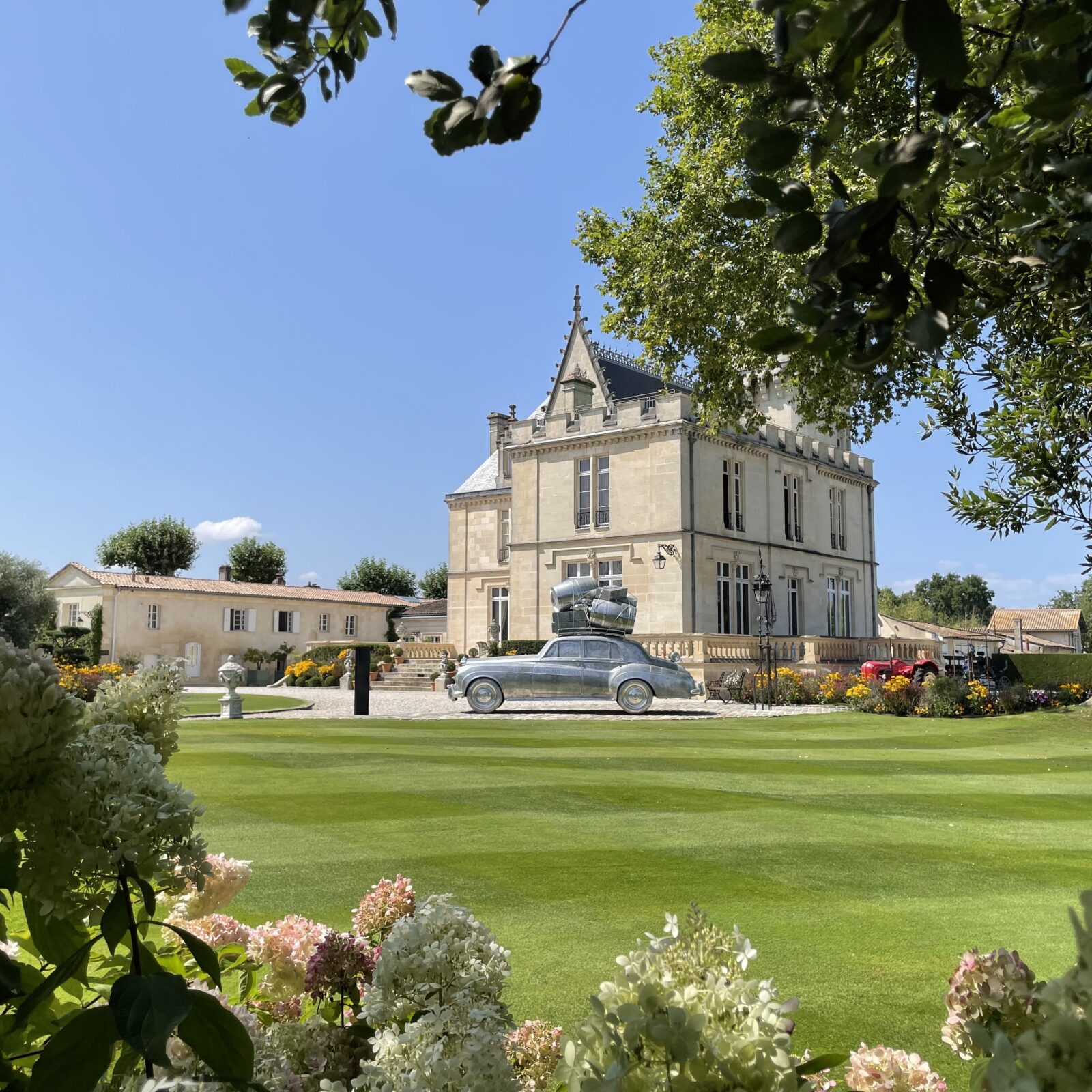 Que faire à Pessac en une journée ? Nature, street art, vin et plus